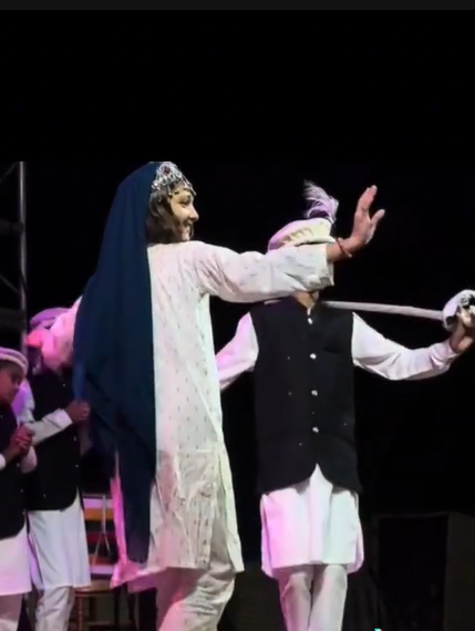 Gilgiti dance - GB Tube